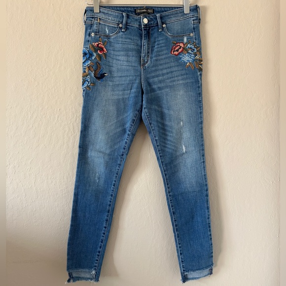 Abercrombie & Fitch | Jeans | Abercrombie Fitch Embroidered Signature ...